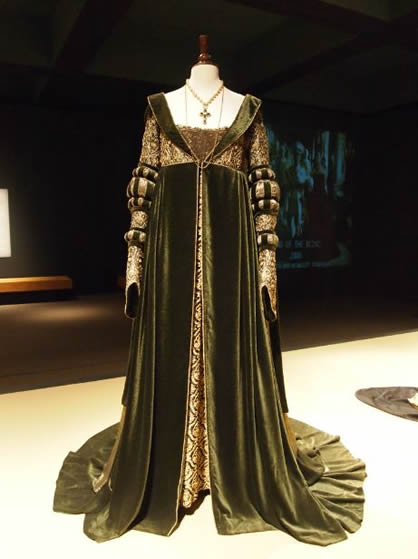 ‘CUT!' Brings Cinematic Fashion to the West Coast | LadyLUX - Online ...